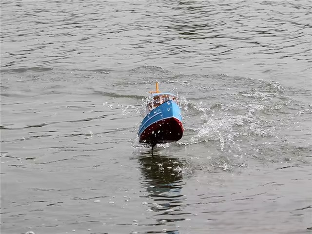 Remote Controlled Boat with Water Spray and LED Lights – The Ultimate ...